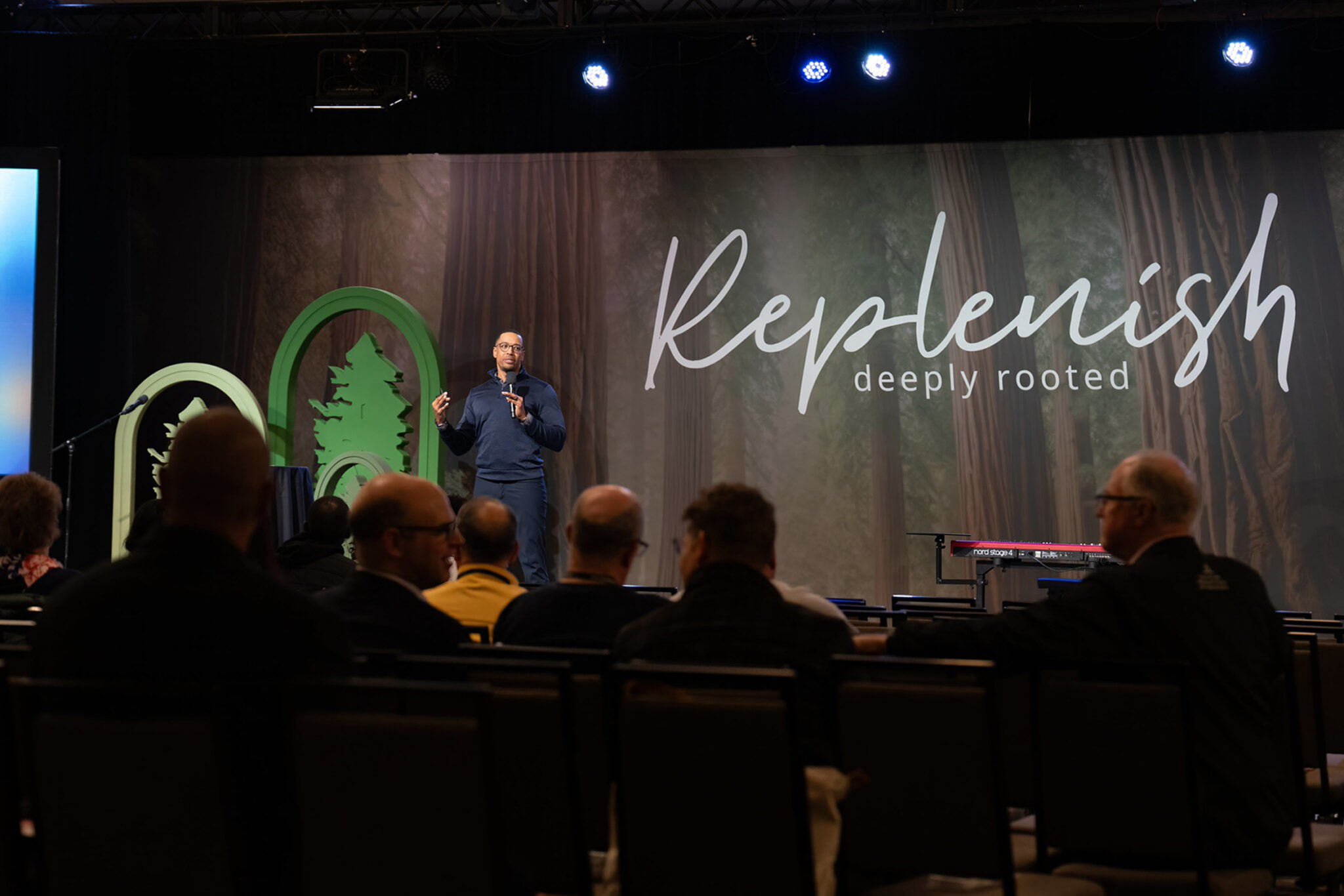 Adventist Ministries Convention Plenary Sessions Call Leaders to Christ ...
