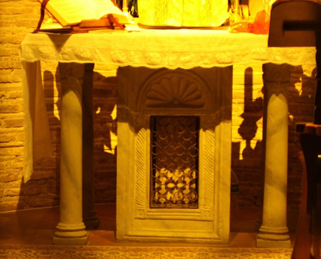 Holy Tables with Reliquaries, a Short History – Orthodox Arts Journal