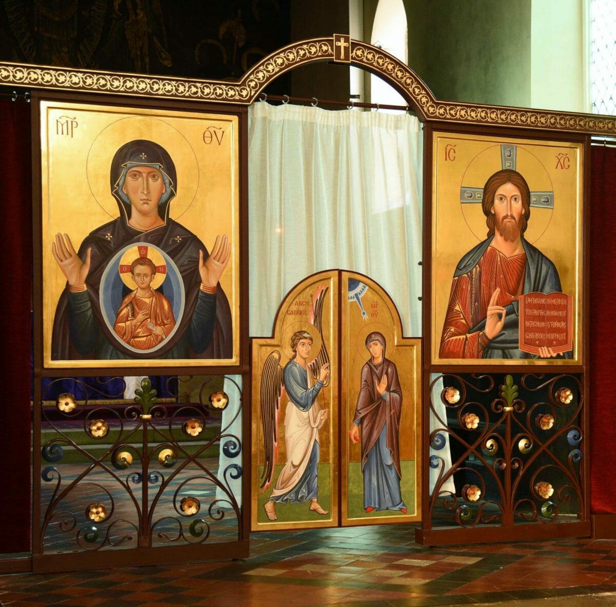 A Retractable Icon Screen – Orthodox Arts Journal